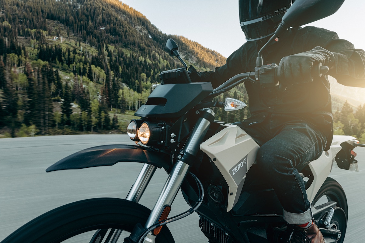 Zero Motorcycles renouvelle son FX pour 2022 - MotoJournal