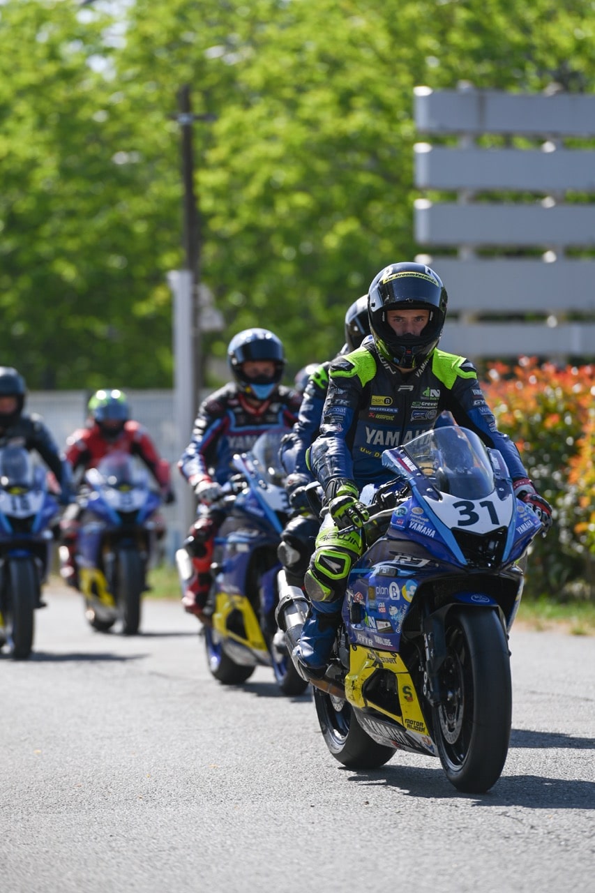 Yamaha R3 et R7 Cup : Schoo et Weterings poursuivent leur série de ...